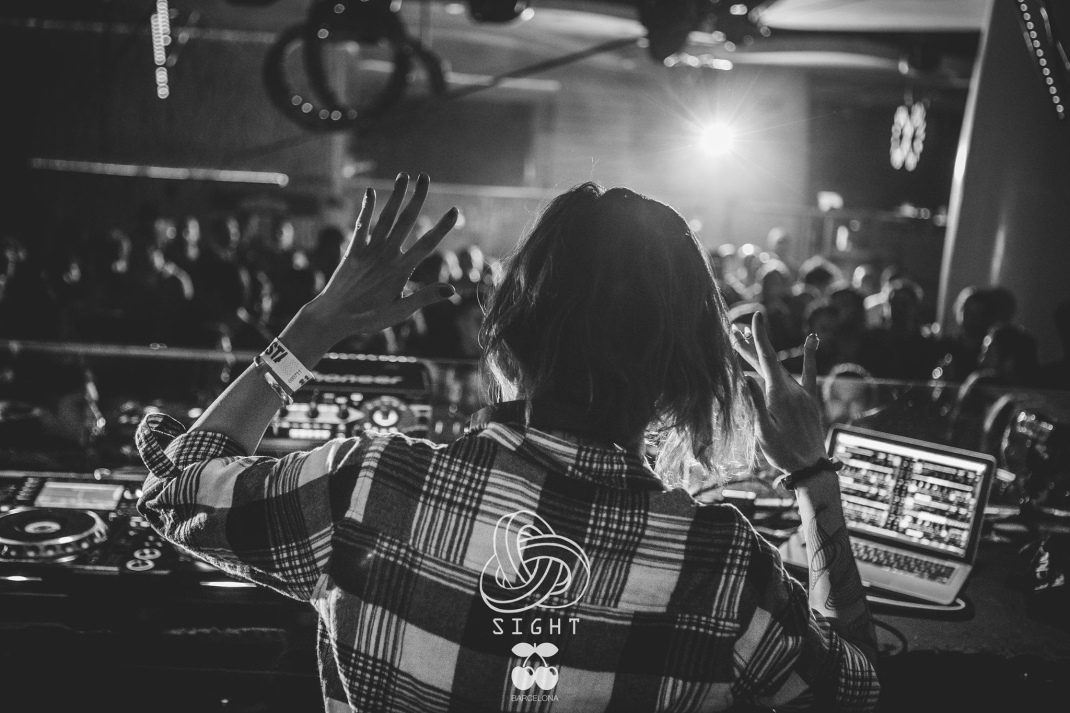 Jasmine Li - AMS Bookings ASIA